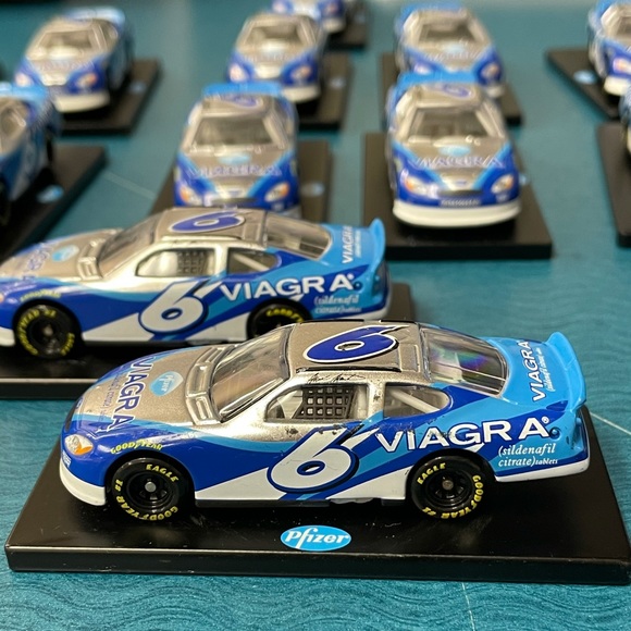 Roush Racing’s | Other | Pfizer Roush Racings Mark Martin 6 Ford Taurus ...